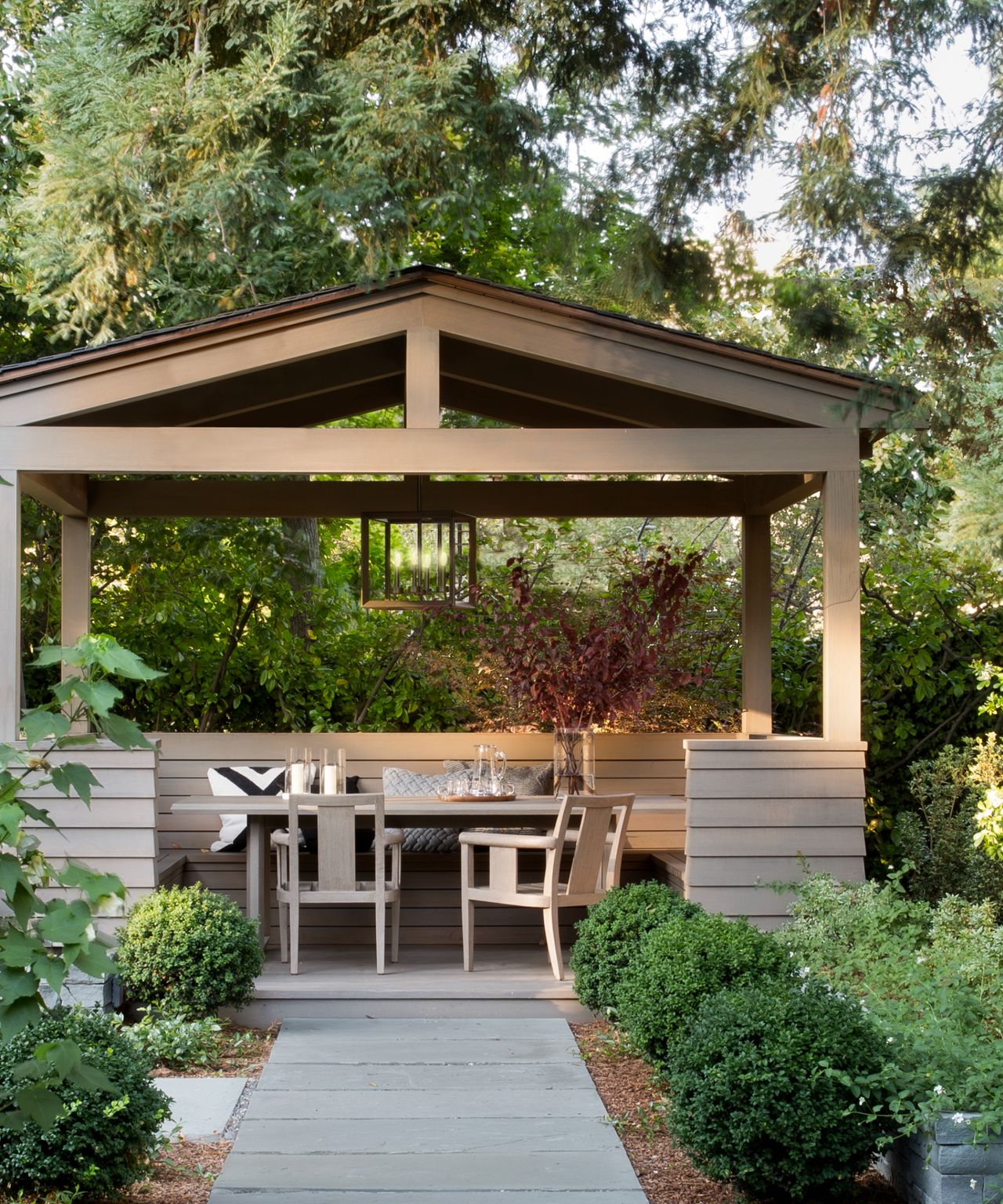 10 easy DIY landscaping ideas to elevate your backyard | Real Homes