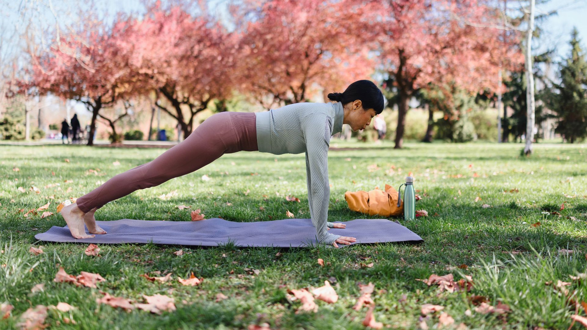 Bye crunches, I did shoulder taps for core strength instead | Woman & Home