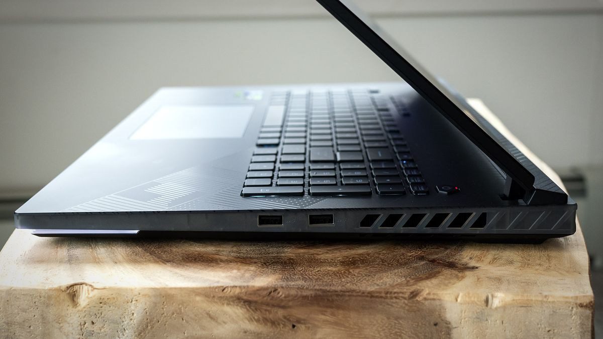 Asus ROG Strix Scar 18 (2024) review: Beautiful screen, but needs ...