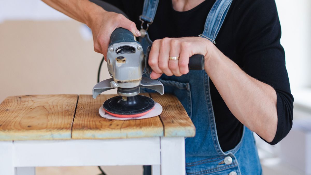 What is an Angle Grinder Used for? Here's 7 Handy Uses | Homebuilding