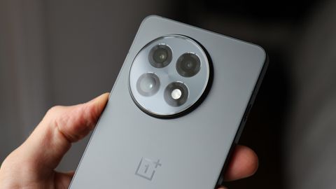 OnePlus 13R review: a gorgeous phone but average cameras | Digital ...