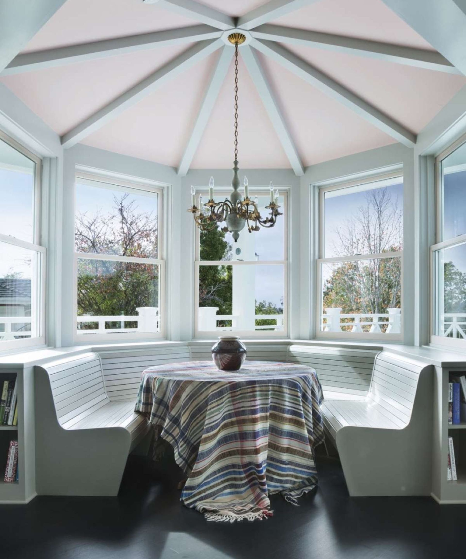 11 breakfast nook ideas for a cozy yet stylish seating area | Homes and ...