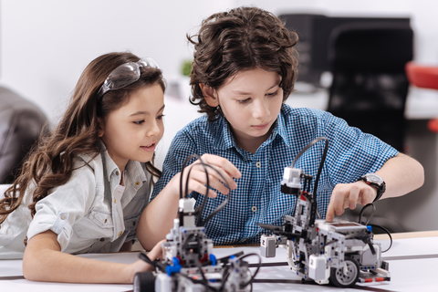 Best Robot Kits - Programmable Robotic Toys for Kids | Tom's Guide