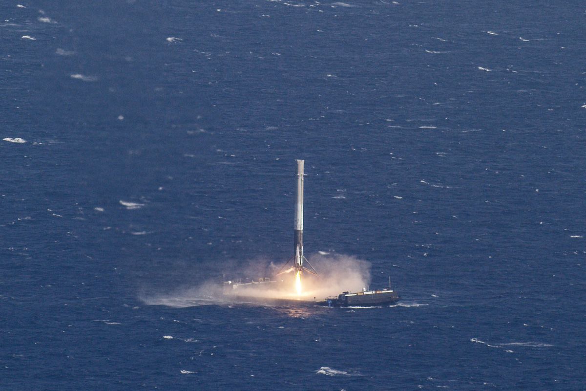 SpaceX's Dragon Soars As Its Rocket Lands: An Epic Spaceflight in ...