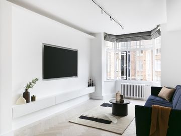 How do you decorate as a minimalist? Pared-back ideas to try | Livingetc