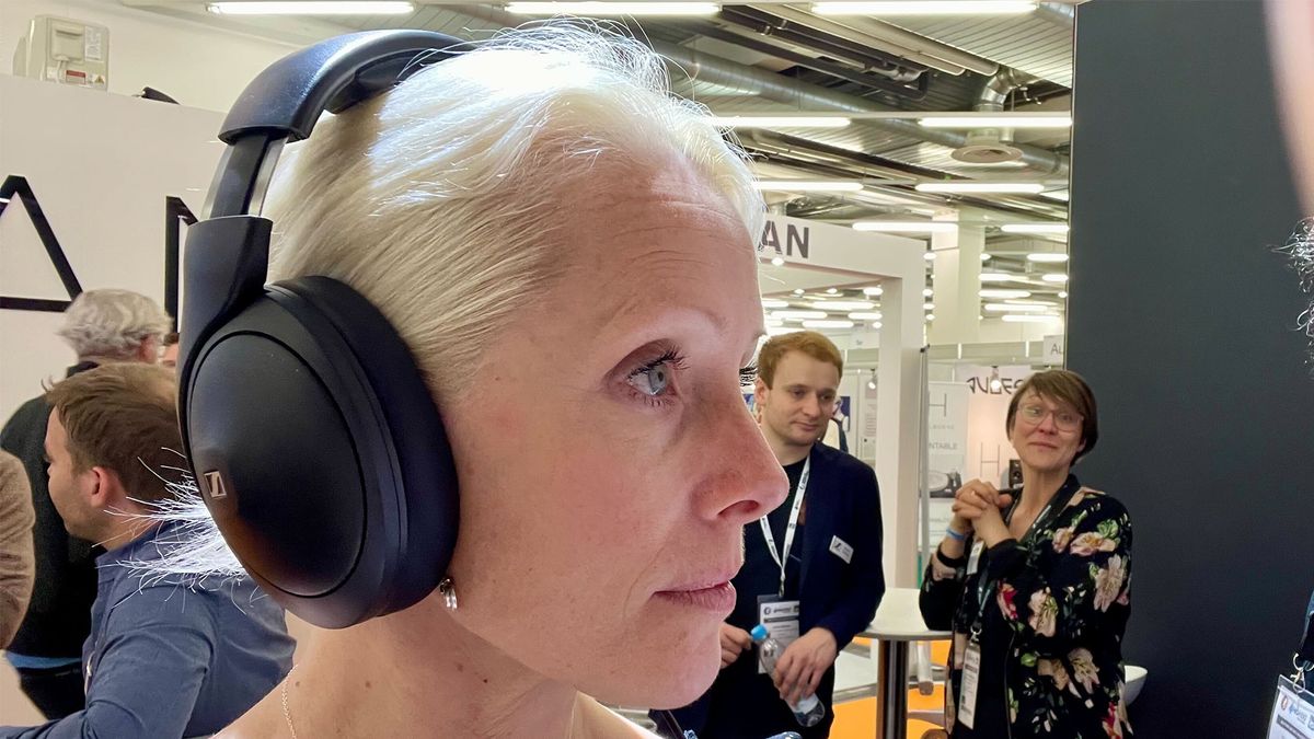 Sennheiser's new wired headphones look like comfortable audiophile cans ...