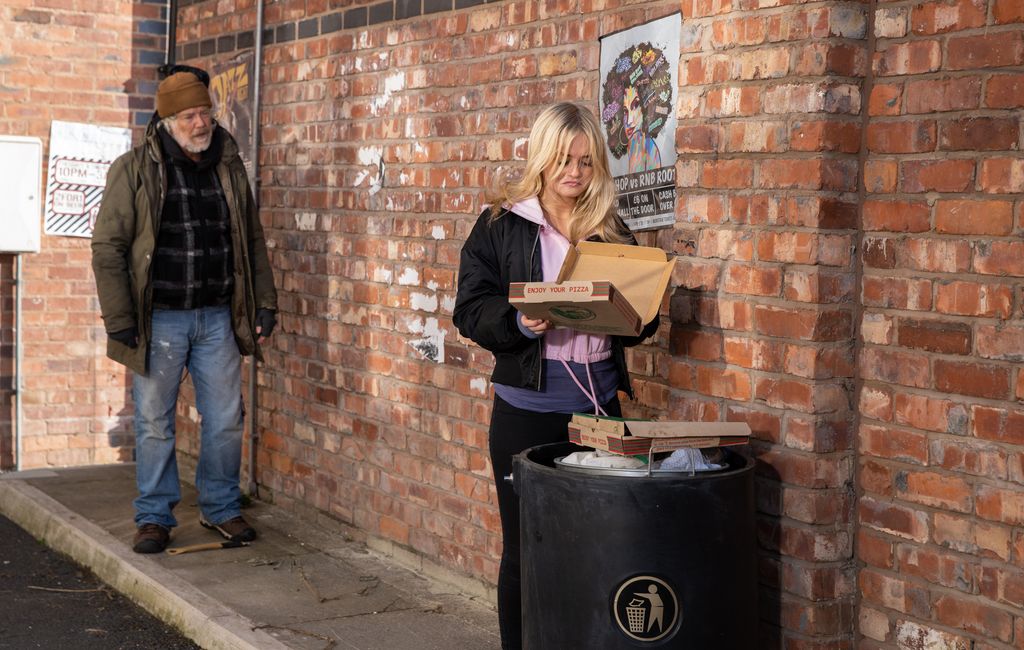 Coronation Street spoilers: Lily Platt chokes on a lolly! | What to Watch
