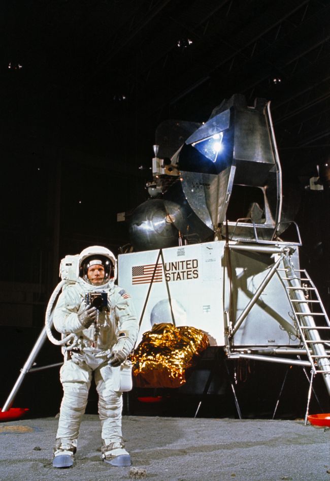 Neil Armstrong Dead (1930-2012): NASA Remembers American Icon | Space