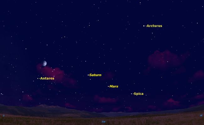 See the Moon in Motion in August's Night Sky | Space