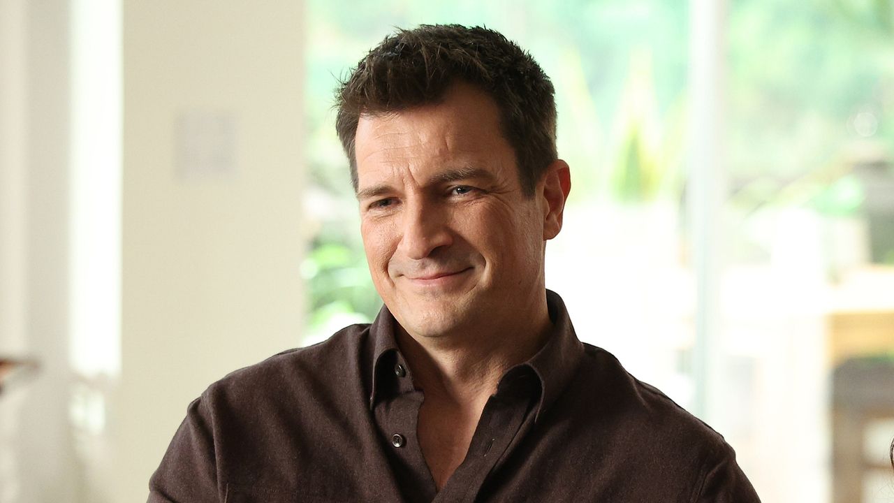 Nathan Fillion Becomes Green Lantern Guy Gardener In Epic Superman ...