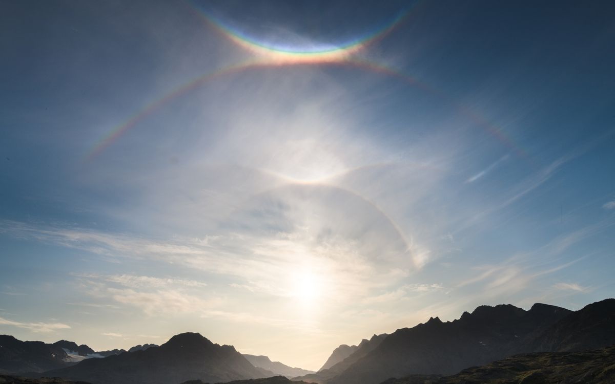 What are sundogs and how do they form? | Space