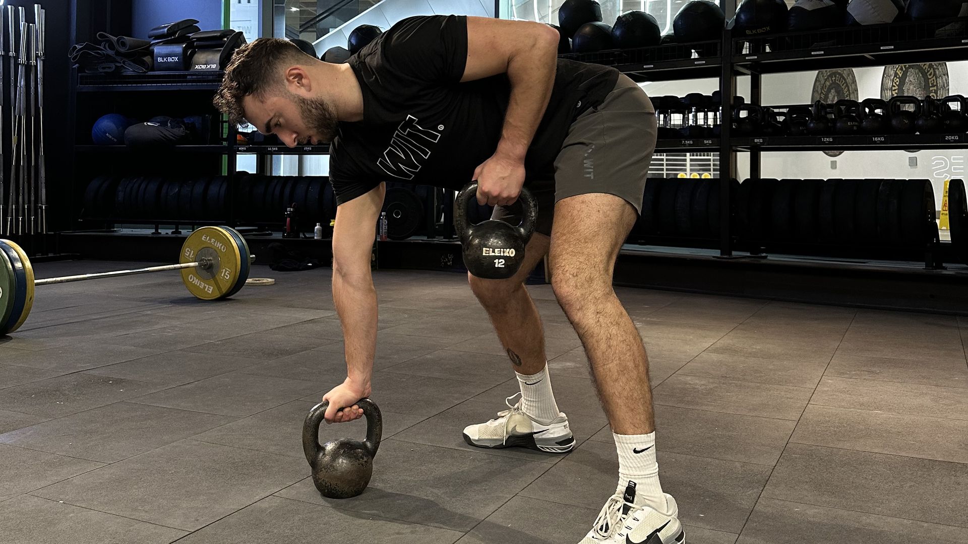 This 30-minute kettlebell workout is all you need to tone your entire ...