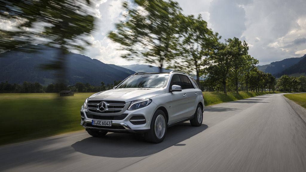 Hands-on review: Mercedes-Benz GLE 500e, Merc's new plug-in monster | T3
