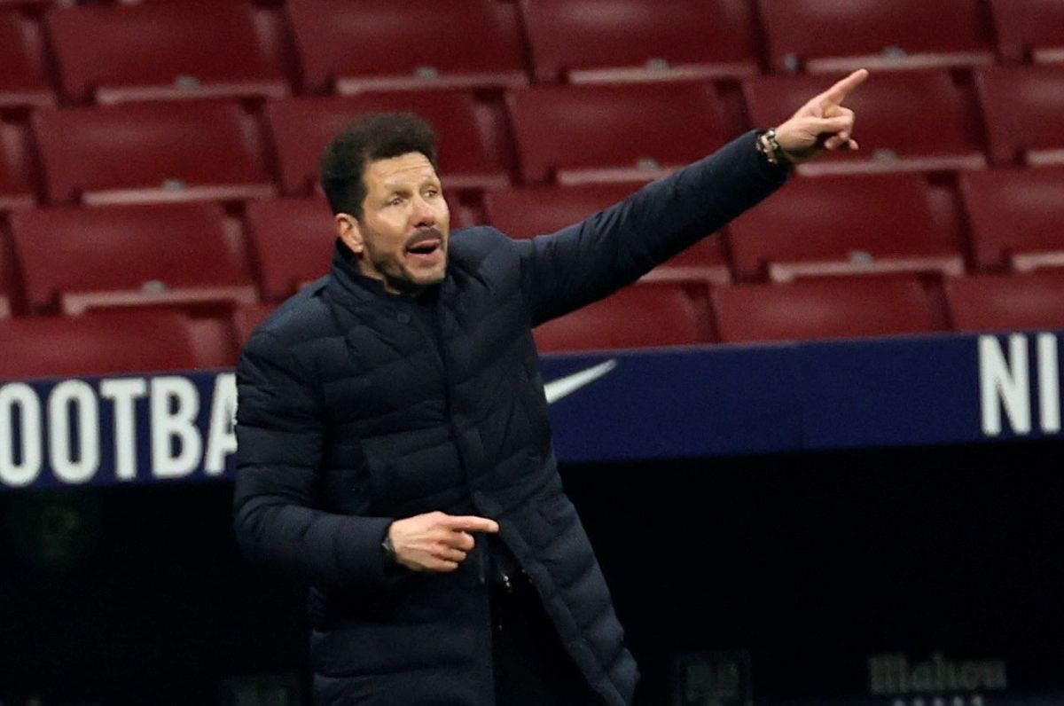 The low block: football tactics explained | FourFourTwo