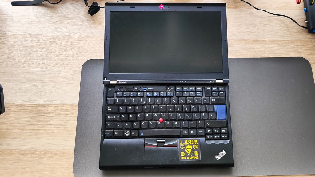 Why I still use a Lenovo Thinkpad that debuted in 2011 — the X220 helps ...