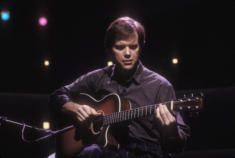 Leo Kottke Talks 12-Strings, His Fingerpicking Evolution, and What ...
