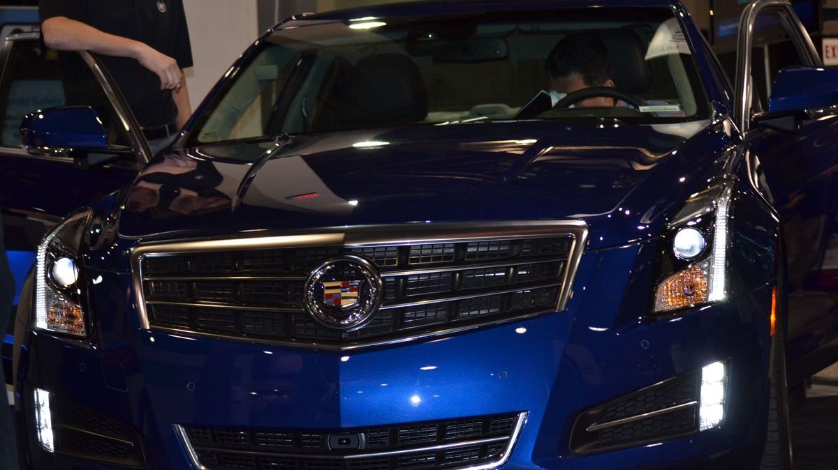Heads up, Ludacris: GM wants you to check out this Cadillac's 4G ...