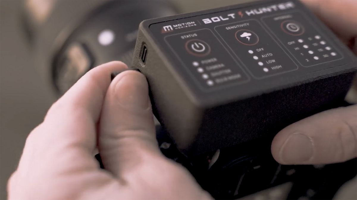 Bolt Hunter camera trigger promises to solve the shutter lag struggle ...