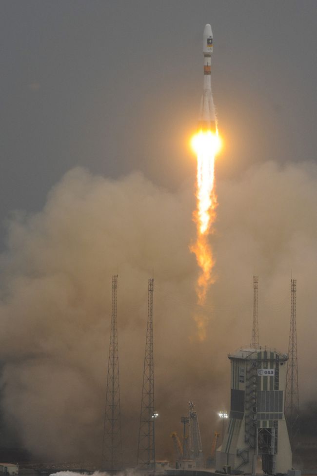 Photos: Russian Soyuz Rocket Launches from South America | Space