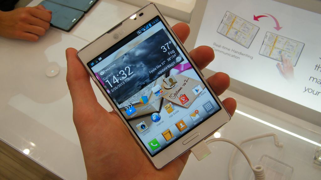 Hands on: LG Optimus Vu 2 review | TechRadar
