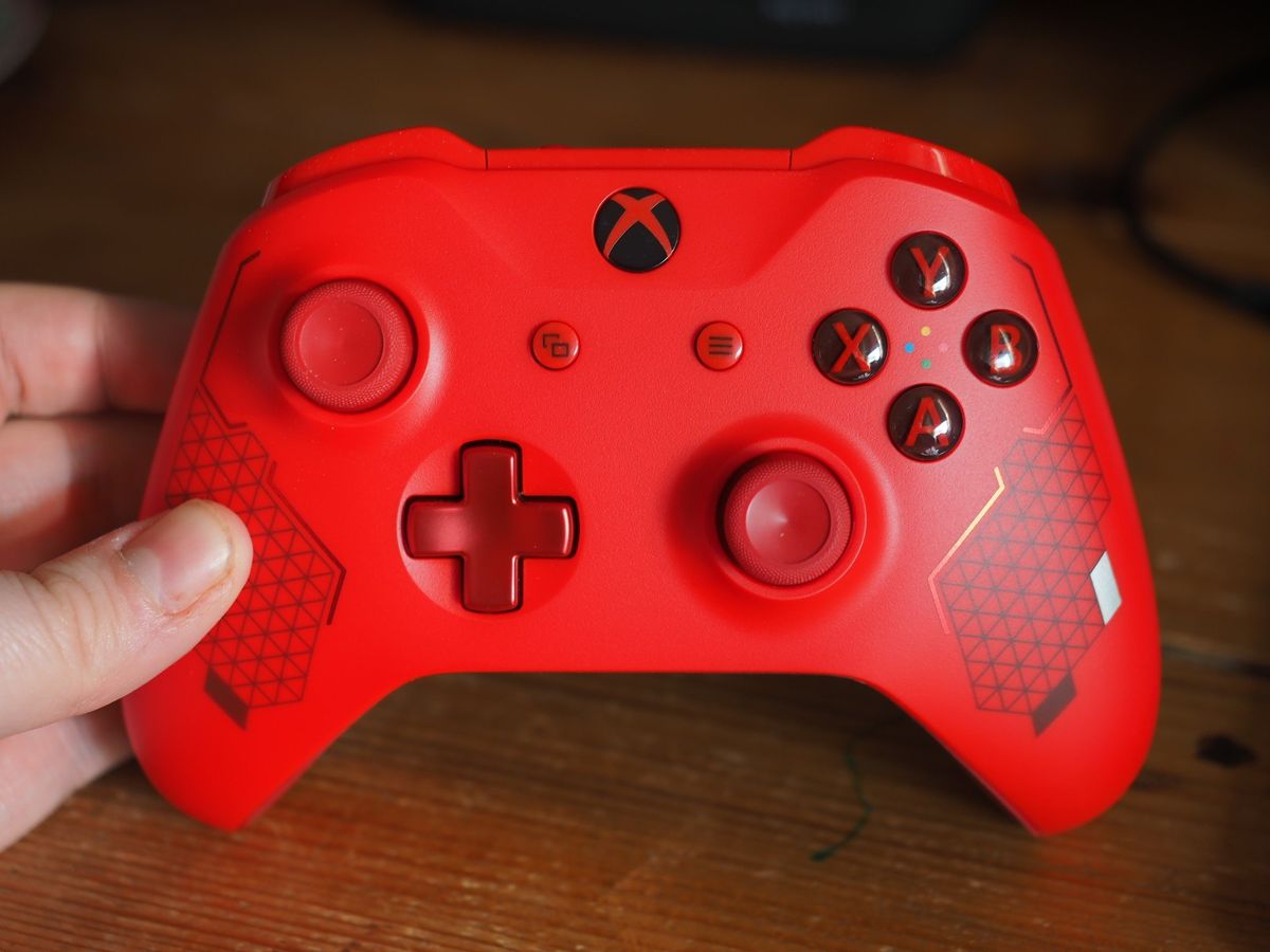 Xbox One Sport Red wireless controller is super stylish (and quite sexy ...