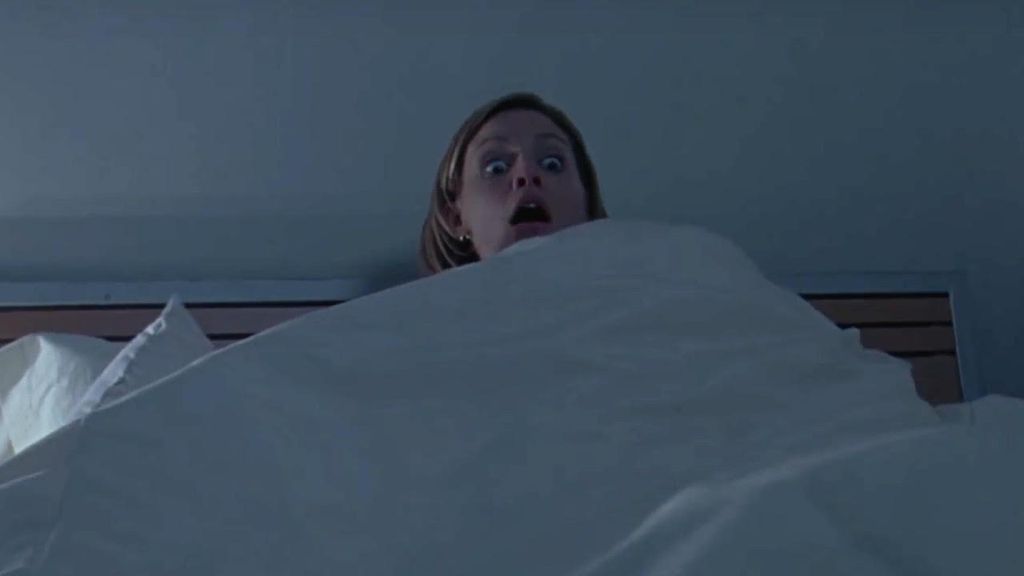 5 Horror Movies That Made Me Go To Bed With The Lights On (And What ...