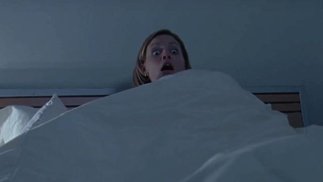 5 Horror Movies That Made Me Go To Bed With The Lights On (And What ...