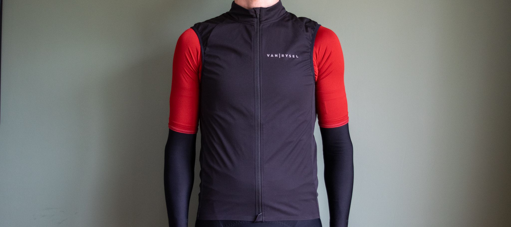 Van Rysel Windproof Gilet Racer review: A great value gilet for autumn ...