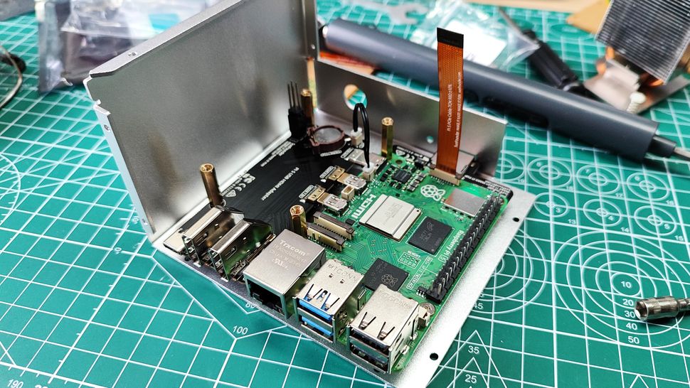 Sunfounder Pironman 5 Review: Some Avenging Assembly required | Tom's ...