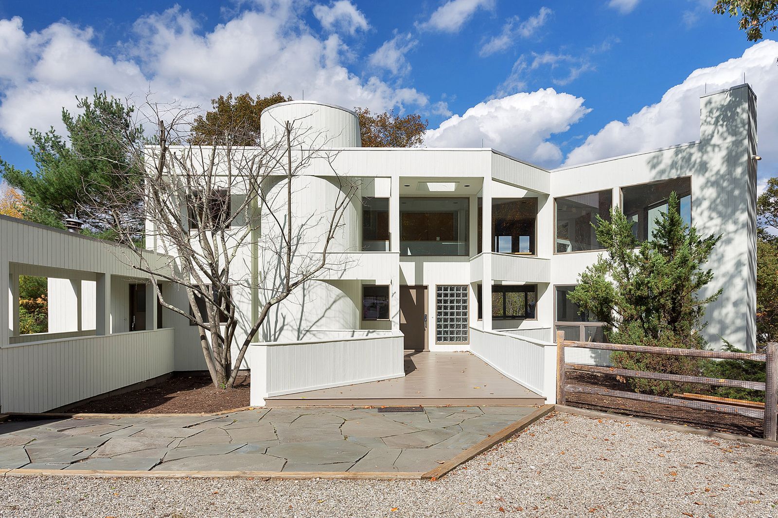Here are 7 gorgeous '80s-era homes for sale | The Week