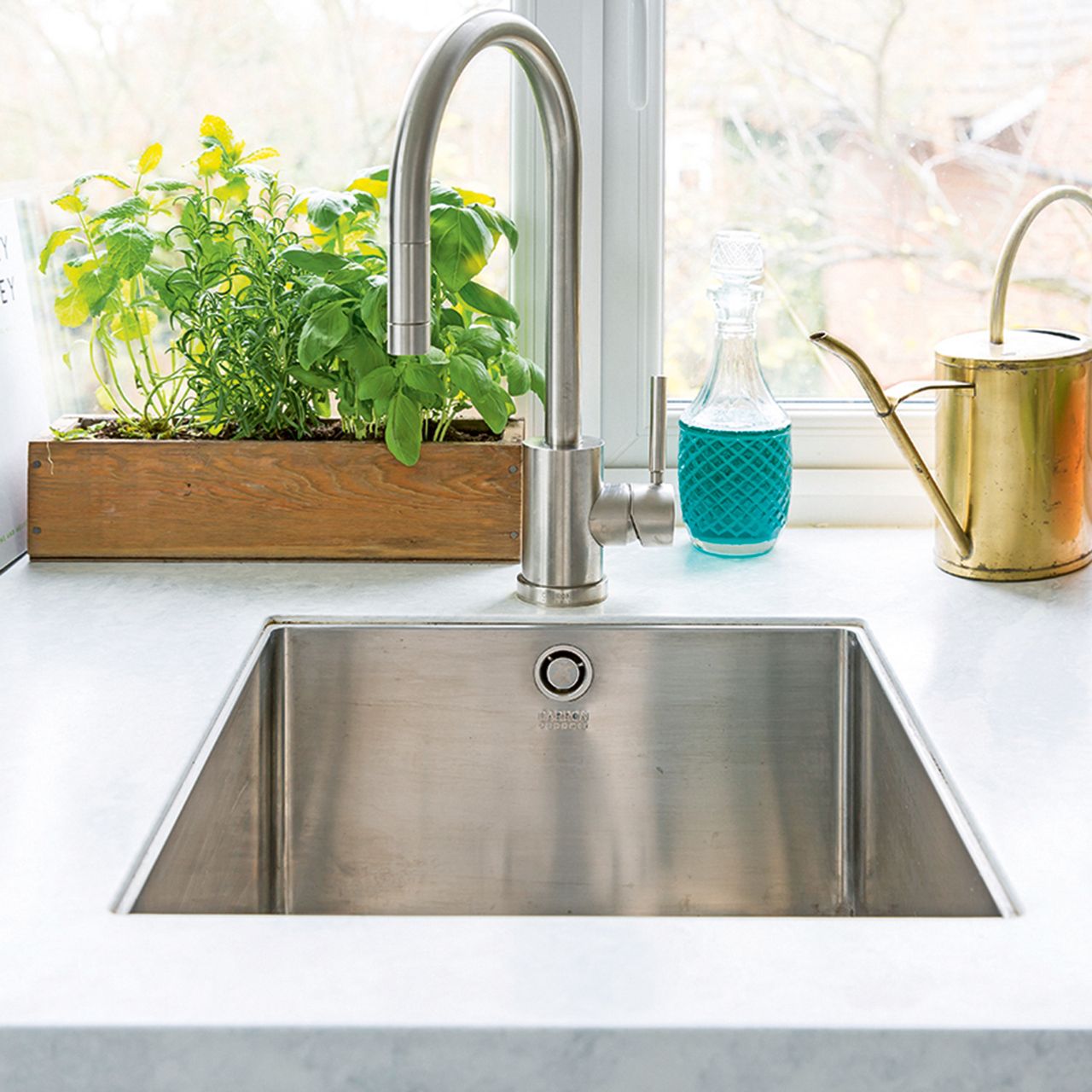 Scent experts reveal what home scents affect your mood | Ideal Home