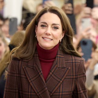 Kate Middleton Is Showing Real Leadership Within Royal Family | Marie ...