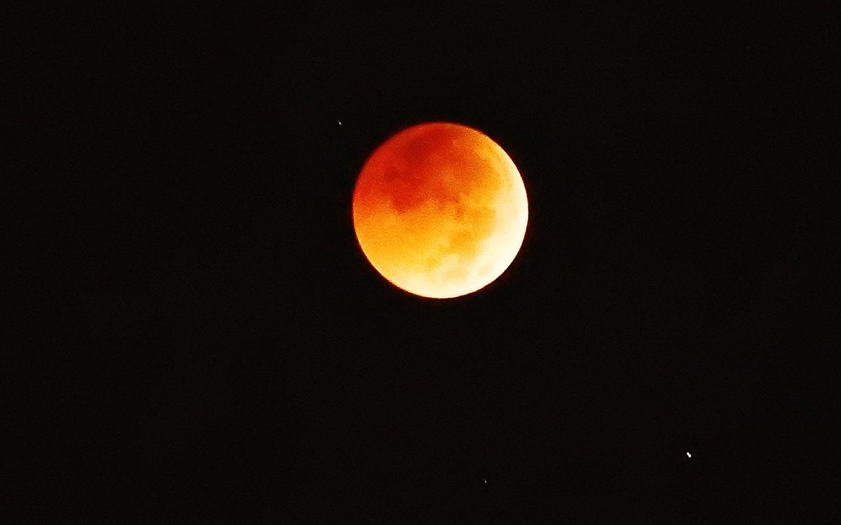 Amazing Photos: The 'Blood Moon' Eclipse and Mars Opposition of July 27 ...
