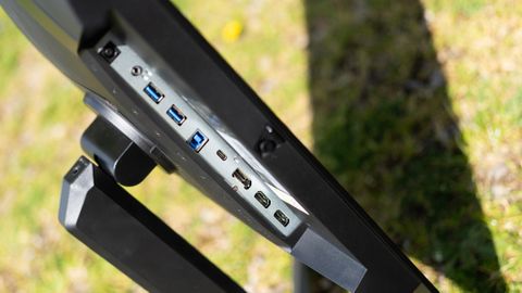 Acer Predator X27U review: a gaming OLED monitor that has speed on its ...