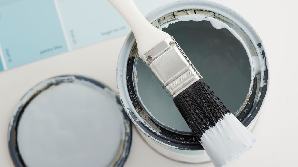 This file folder trick is the ultimate lazy painting hack | Real Homes