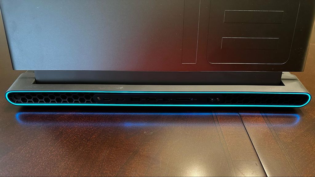 Alienware m18 Review: Monstrous Powerhouse, 480 Hz Screen | Tom's Hardware
