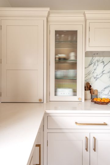 How to Declutter Kitchen Countertops — 9 Steps From Experts | Livingetc