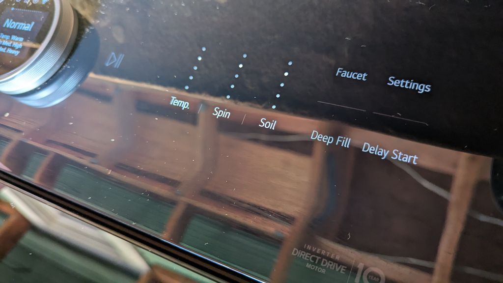 LG WT8600CB 5.5 Cu. Ft. Smart Top Load Washer review | Top Ten Reviews