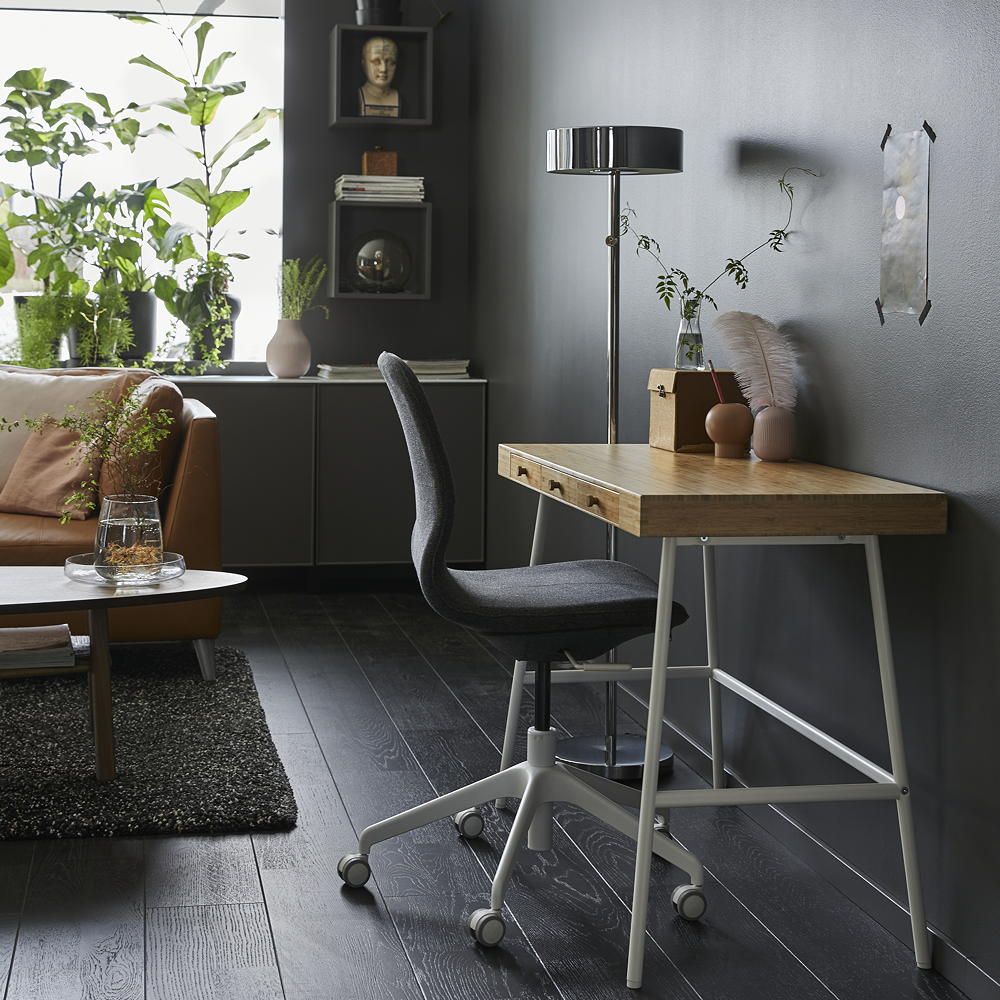 This versatile Ikea desk is perfect for small spaces and bedrooms ...