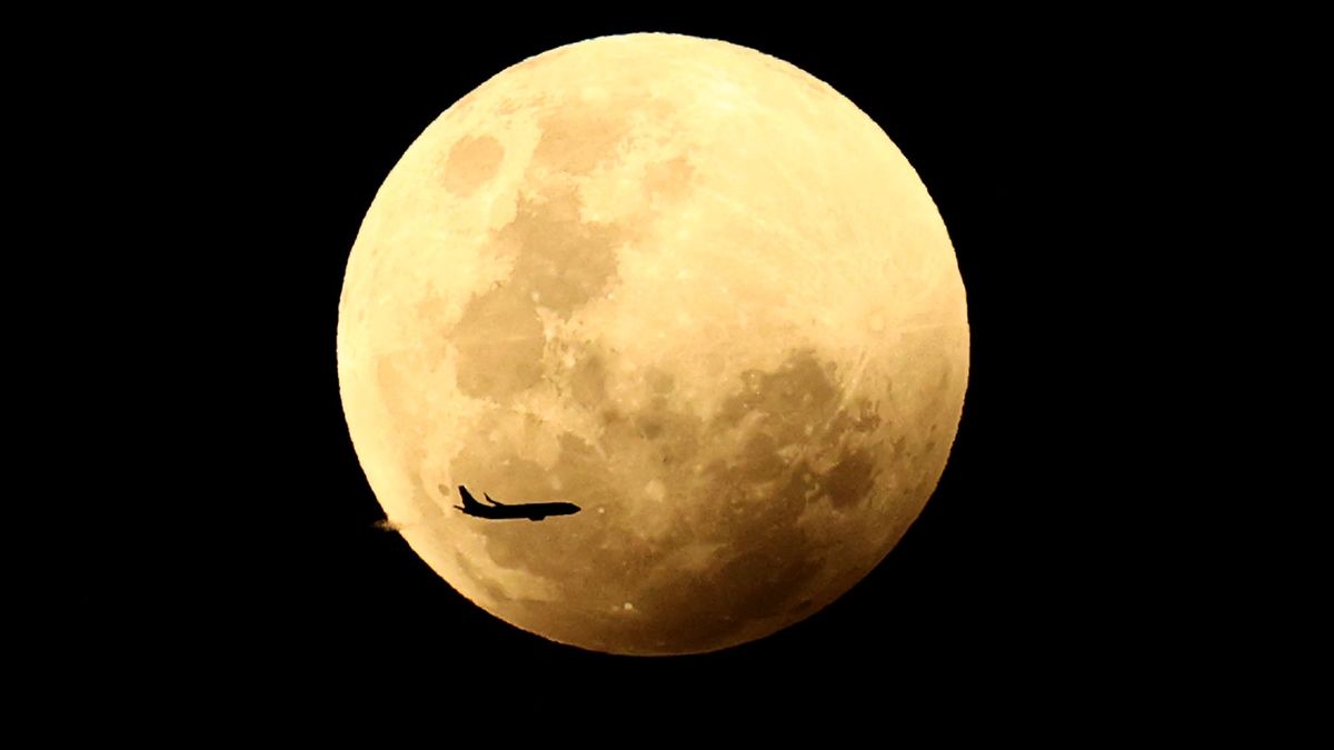 Amazing photos of the last Blood Moon lunar eclipse of 2022 (gallery) | Space