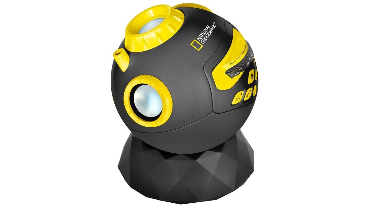 Best star projectors: Indoor views of the night sky | Space