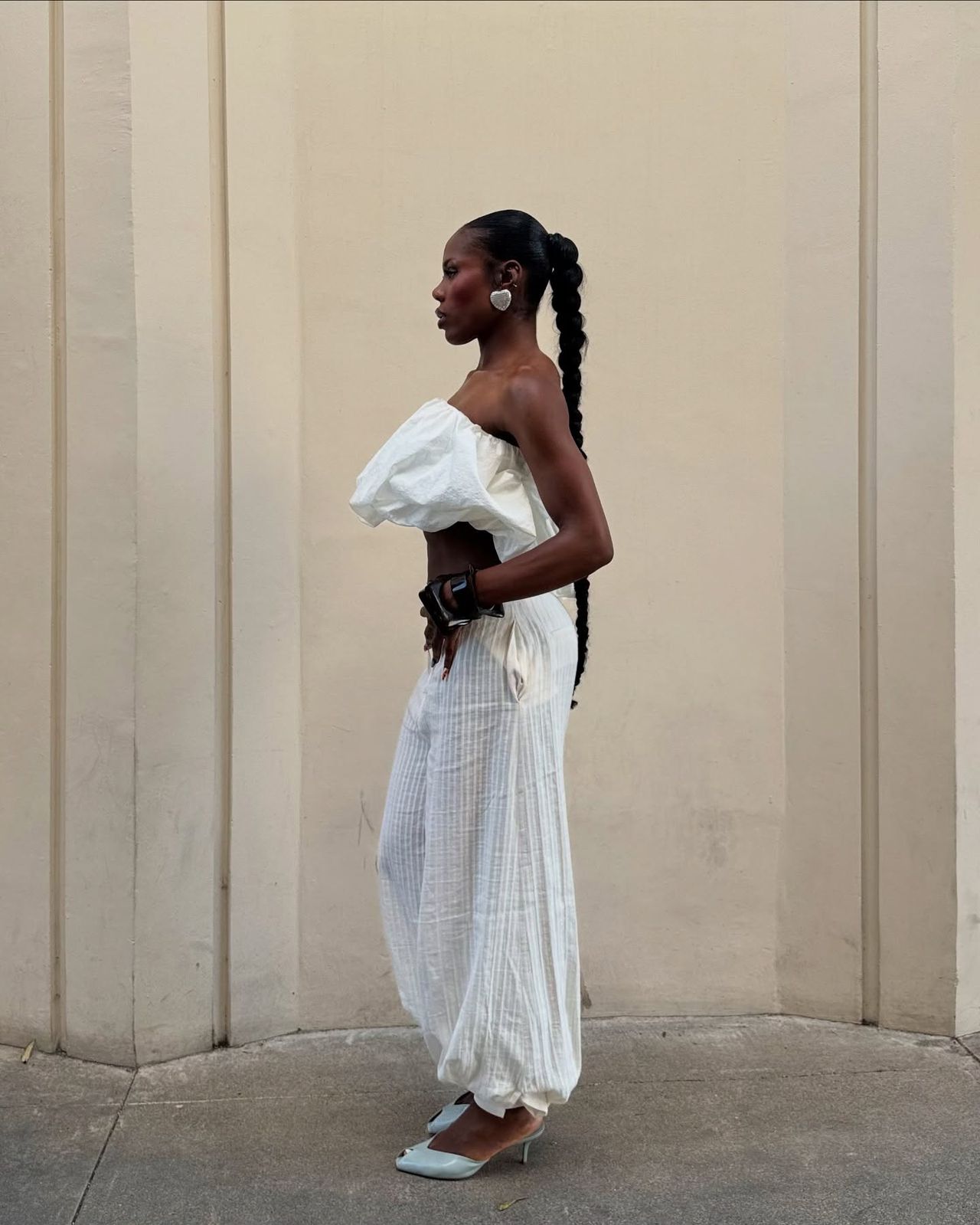 7 Genie Pants Outfits to Help You Style the Viral 2025 Trend | Who What ...