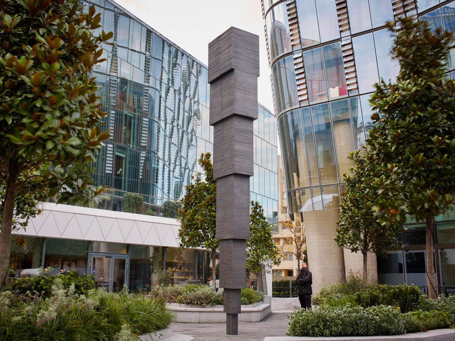 Idris Khan Gifts London His First Public Sculpture Wallpaper 