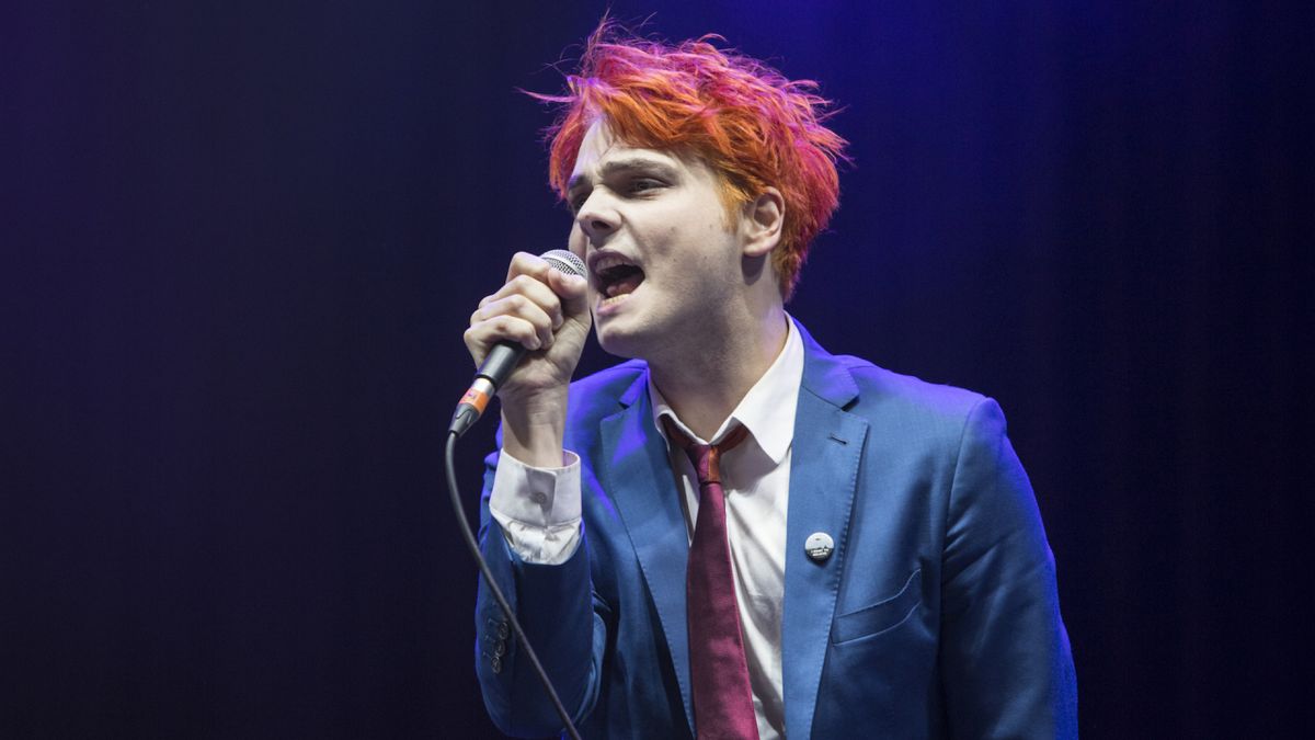 Listen to Gerard Way's cover of The Carpenter's Superstar | Louder