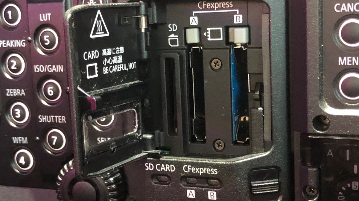 CFexpress cards are here! Canon is first to use SanDisk's superfast ...