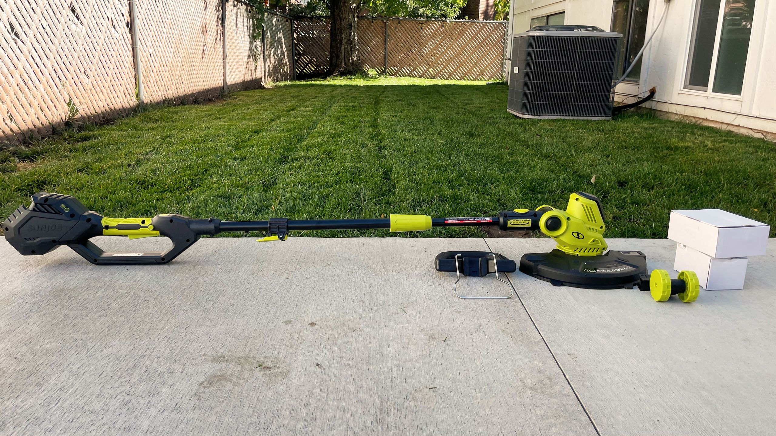 Sun Joe 24V-ST14 Cordless String Trimmer review | Top Ten Reviews
