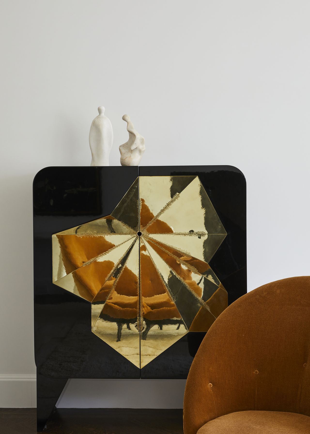 How to find the Feng Shui money corner? Experts offer tips | Livingetc