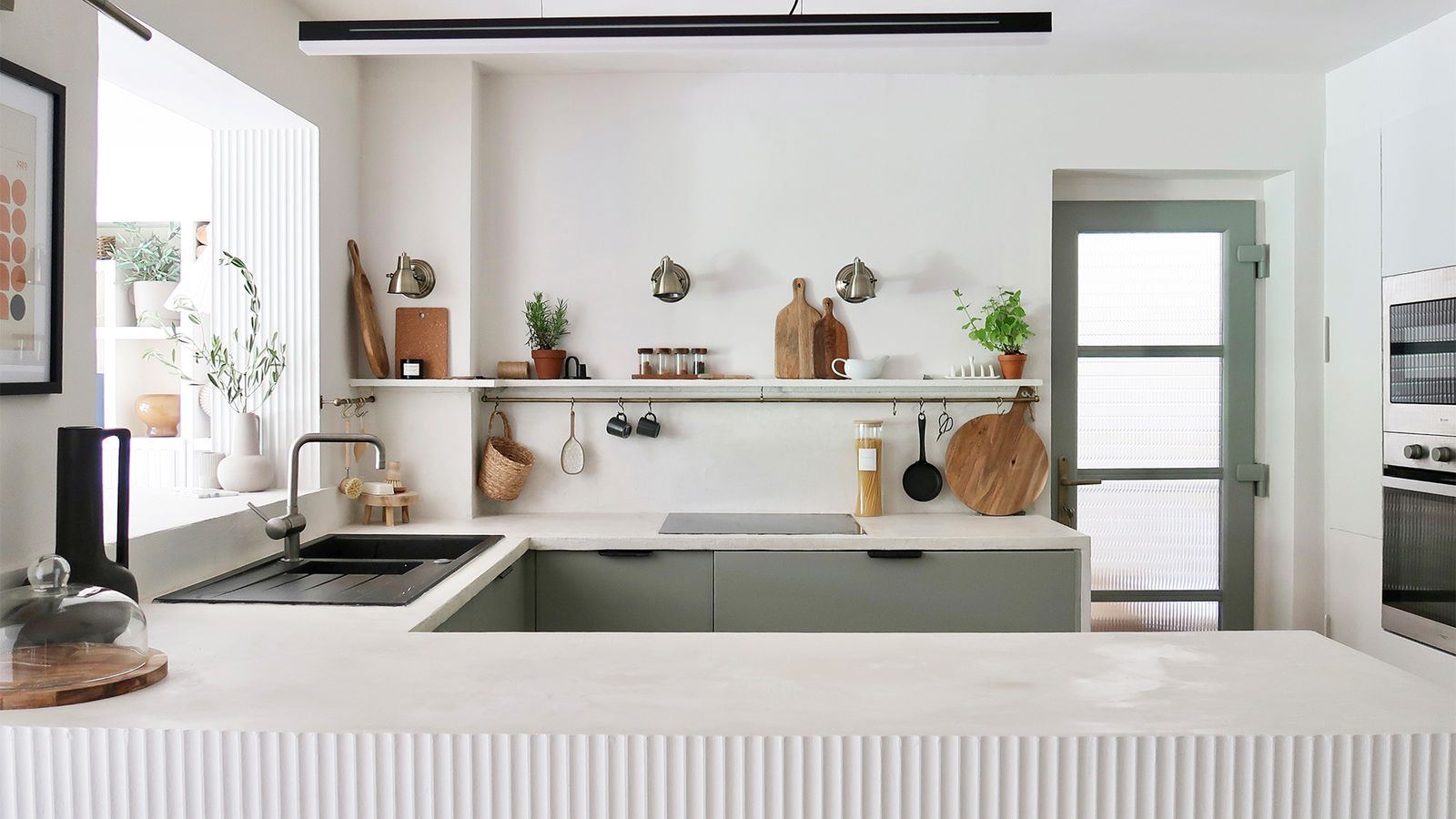 12 cheap ways to block your neighbour's view for privacy | Woman & Home