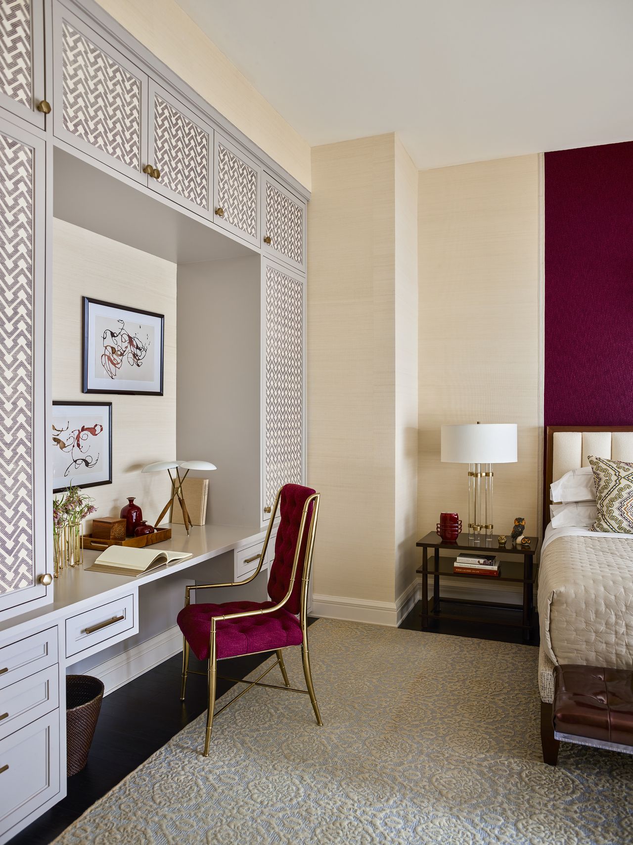 The Cozy Desk Trend Encourages a Comfy Work-From-Home Set-Up | Livingetc