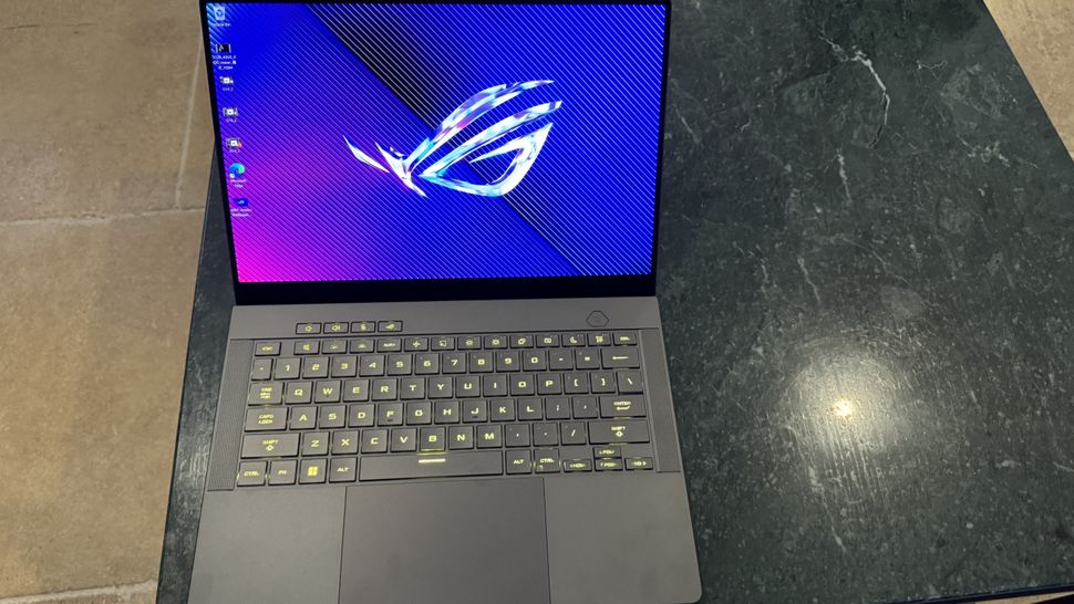 Asus ROG Zephyrus G14 (2024) hands-on review: the real gaming MacBook ...
